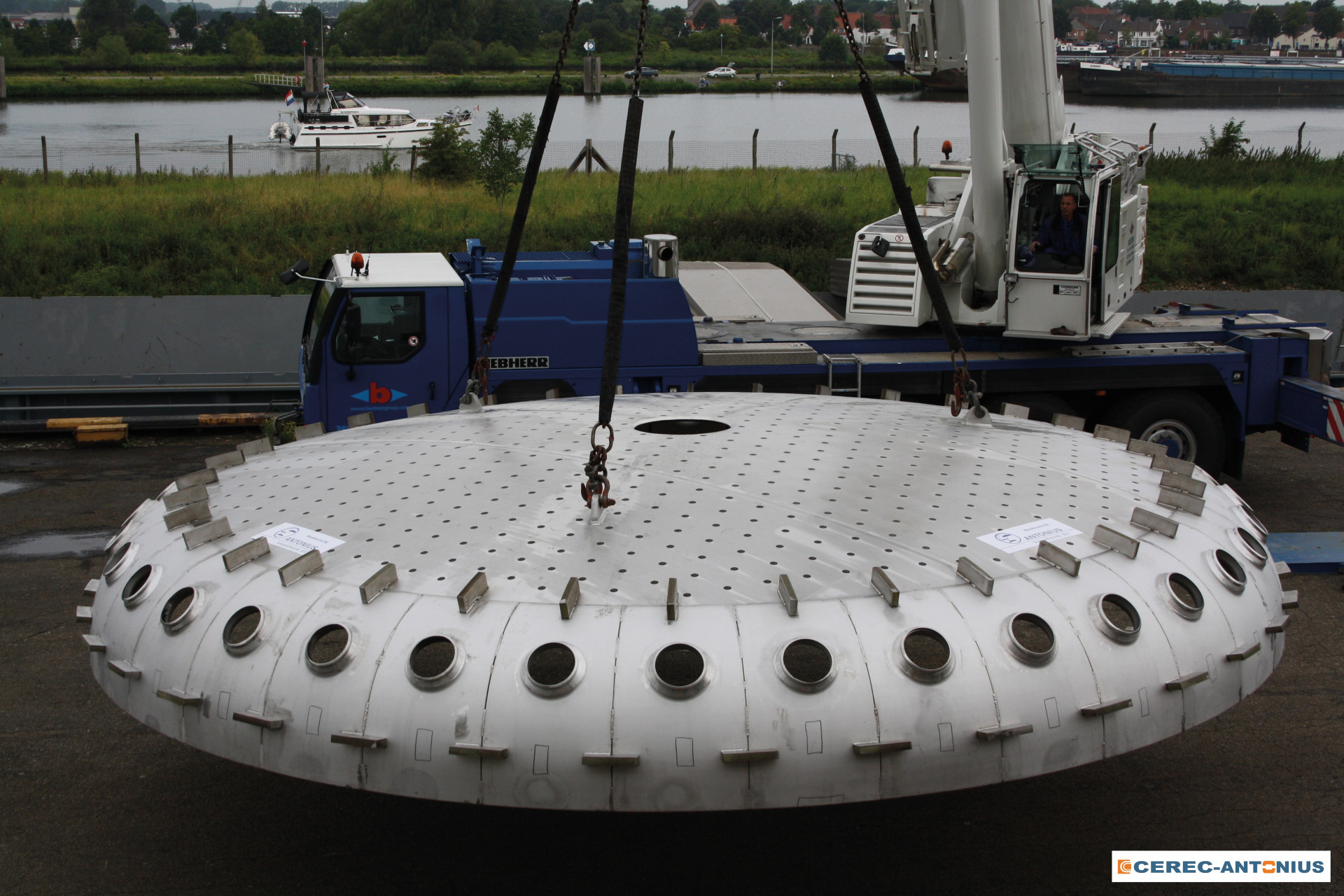 Materials for production of 3D shaped parts